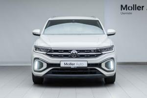 Smilšu krāsa Volkswagen T-Roc 2022 Peetri, ar dzinēja tilpumu 1.50 L un nobraukumu 94 tūkst. km par 24900 €, foto 4 vietnē AUTOMOTO.COM.LV