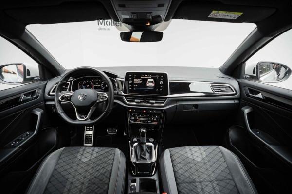 Smilšu krāsa Volkswagen T-Roc 2022 Peetri, ar dzinēja tilpumu 1.50 L un nobraukumu 94 tūkst. km par 24900 €, foto 11 vietnē AUTOMOTO.COM.LV