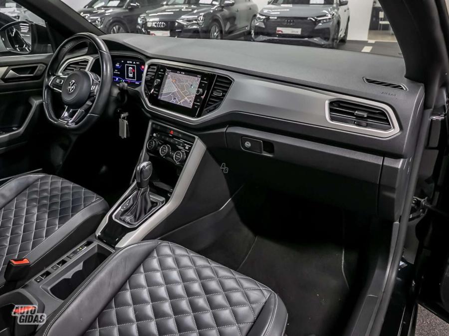 Black Volkswagen T-Roc 2021 in Kaunas, with an engine capacity of 1.50 L and mileage of 69 thousand km for 27426 €, photo 9 on AUTOMOTO.COM.LV