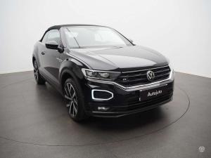 Black Volkswagen T-Roc 2021 in Vilnius, with an engine capacity of 1.50 L and mileage of 75 thousand km for 21659 €, photo 4 on AUTOMOTO.COM.LV