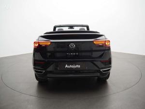Black Volkswagen T-Roc 2021 in Vilnius, with an engine capacity of 1.50 L and mileage of 75 thousand km for 21659 €, photo 14 on AUTOMOTO.COM.LV