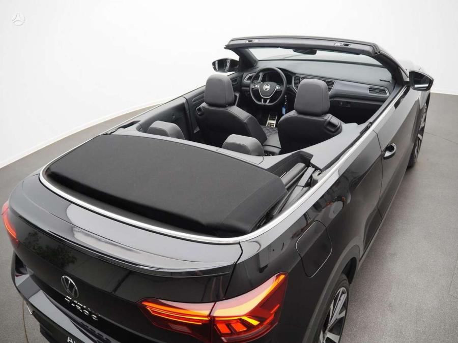Black Volkswagen T-Roc 2021 in Vilnius, with an engine capacity of 1.50 L and mileage of 75 thousand km for 21659 €, photo 24 on AUTOMOTO.COM.LV