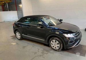 Black Volkswagen T-Roc 2023 in Vilnius, with an engine capacity of 1.50 L and mileage of 61 thousand km for 25398 €, photo  on AUTOMOTO.COM.LV