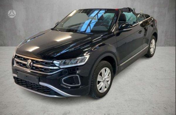 Melns Volkswagen T-Roc 2023 Viļņa, ar dzinēja tilpumu 1.50 L un nobraukumu 61 tūkst. km par 25398 €, foto 2 vietnē AUTOMOTO.COM.LV