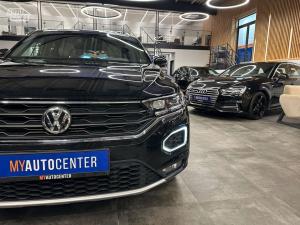 Black Volkswagen T-Roc 2018 in Kaunas, with an engine capacity of 2.00 L and mileage of 32 thousand km for 26304 €, photo 3 on AUTOMOTO.COM.LV