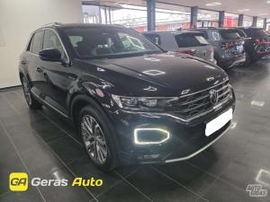 Black Volkswagen T-Roc 2018 in Avizieniai, with an engine capacity of 2.00 L and mileage of 150 thousand km for 16999 €, photo 3 on AUTOMOTO.COM.LV