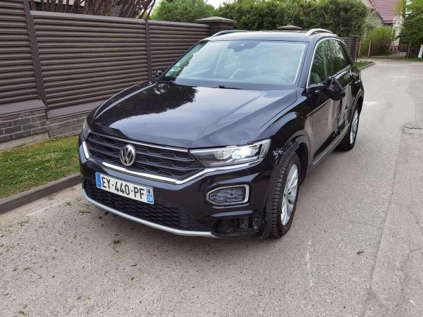 Melns Volkswagen T-Roc 2018 Kauņa, ar dzinēja tilpumu 1.50 L un nobraukumu 144 tūkst. km par 7900 €, foto 6 vietnē AUTOMOTO.COM.LV