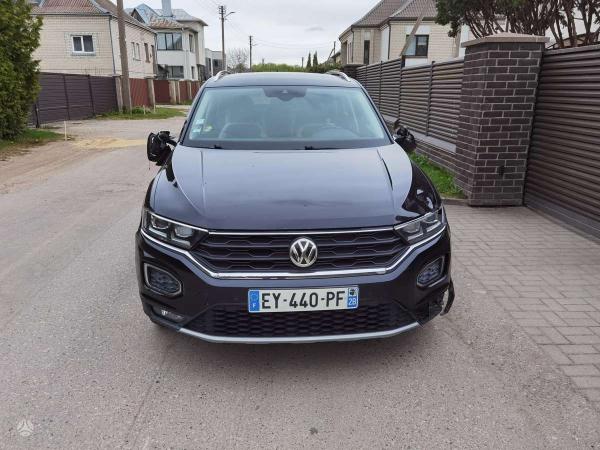 Melns Volkswagen T-Roc 2018 Kauņa, ar dzinēja tilpumu 1.50 L un nobraukumu 144 tūkst. km par 7900 €, foto 7 vietnē AUTOMOTO.COM.LV