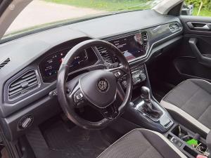 Black Volkswagen T-Roc 2018 in Kaunas, with an engine capacity of 1.50 L and mileage of 144 thousand km for 7900 €, photo 11 on AUTOMOTO.COM.LV