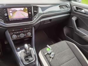 Black Volkswagen T-Roc 2018 in Kaunas, with an engine capacity of 1.50 L and mileage of 144 thousand km for 7900 €, photo 14 on AUTOMOTO.COM.LV