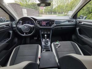 Black Volkswagen T-Roc 2018 in Kaunas, with an engine capacity of 1.50 L and mileage of 144 thousand km for 7900 €, photo 18 on AUTOMOTO.COM.LV
