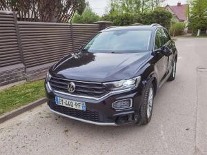 Black Volkswagen T-Roc 2018 in Kaunas, with an engine capacity of 1.50 L and mileage of 144 thousand km for 7900 €, photo 28 on AUTOMOTO.COM.LV