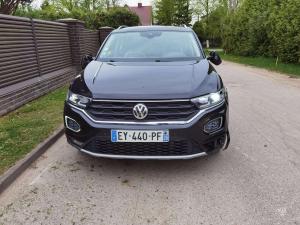 Black Volkswagen T-Roc 2018 in Kaunas, with an engine capacity of 1.50 L and mileage of 144 thousand km for 7900 €, photo 31 on AUTOMOTO.COM.LV