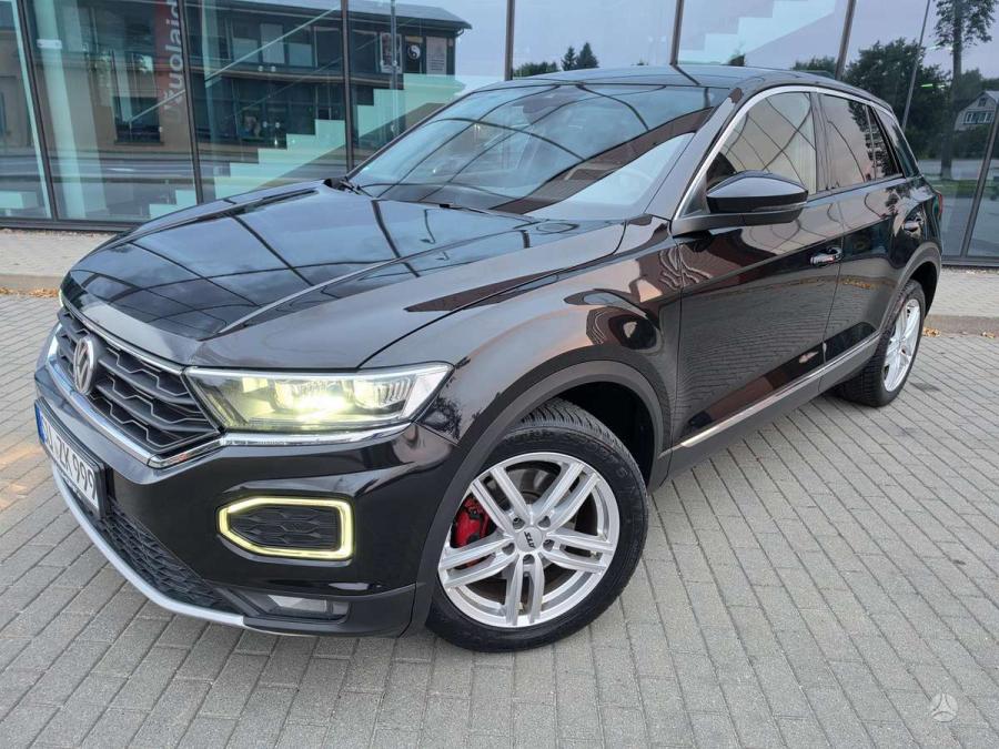 Melns Volkswagen T-Roc 2018 Utena, ar dzinēja tilpumu 1.50 L un nobraukumu 184 tūkst. km par 12900 €, foto 10 vietnē AUTOMOTO.COM.LV