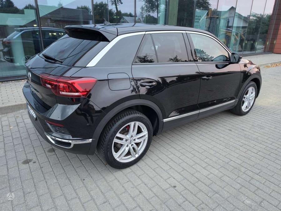 Melns Volkswagen T-Roc 2018 Utena, ar dzinēja tilpumu 1.50 L un nobraukumu 184 tūkst. km par 12900 €, foto 14 vietnē AUTOMOTO.COM.LV