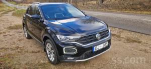 Black Volkswagen T-Roc 2019 in Riga, with an engine capacity of 1.50 L and mileage of 126 thousand km for 16800 €, photo 2 on AUTOMOTO.COM.LV