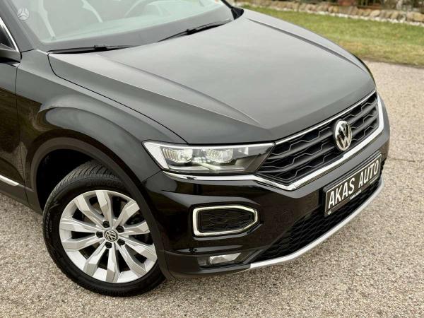 Melns Volkswagen T-Roc 2019 Šauļi, ar dzinēja tilpumu 1.97 L un nobraukumu 190 tūkst. km par 16200 €, foto 8 vietnē AUTOMOTO.COM.LV