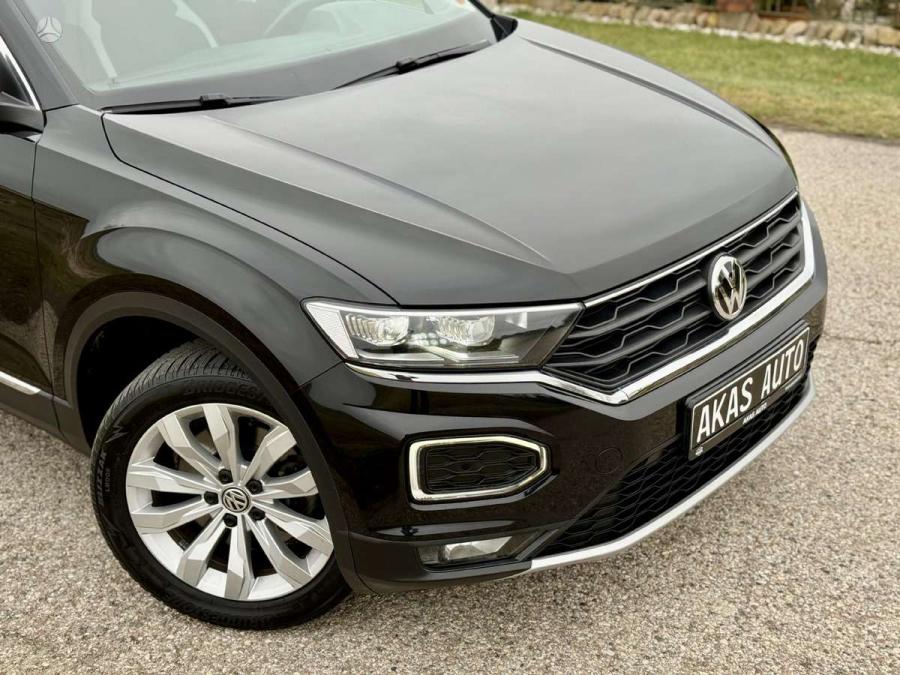Melns Volkswagen T-Roc 2019 Šauļi, ar dzinēja tilpumu 1.97 L un nobraukumu 190 tūkst. km par 16200 €, foto 8 vietnē AUTOMOTO.COM.LV