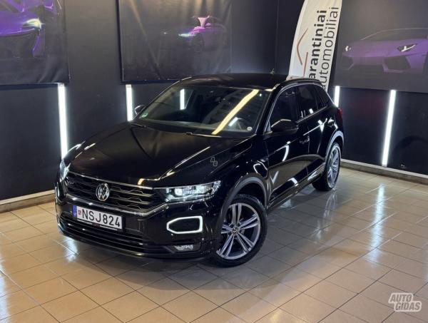 Black Volkswagen T-Roc 2019 in Avizieniai, with an engine capacity of 1.50 L and mileage of 165 thousand km for 18950 €, photo 2 on AUTOMOTO.COM.LV