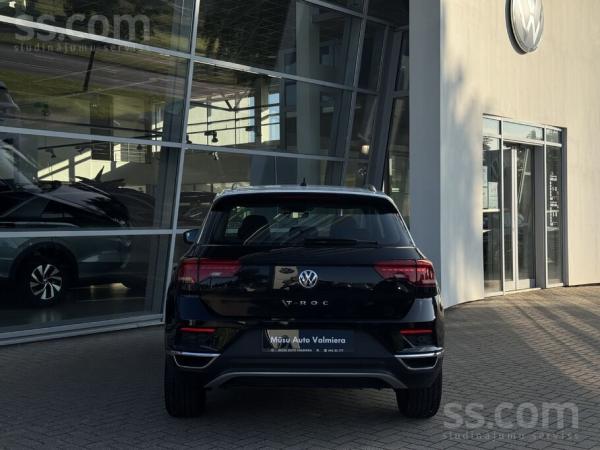 Melns Volkswagen T-Roc 2019 Valmiera, ar dzinēja tilpumu 2.00 L un nobraukumu 71 tūkst. km par 19300 €, foto 5 vietnē AUTOMOTO.COM.LV