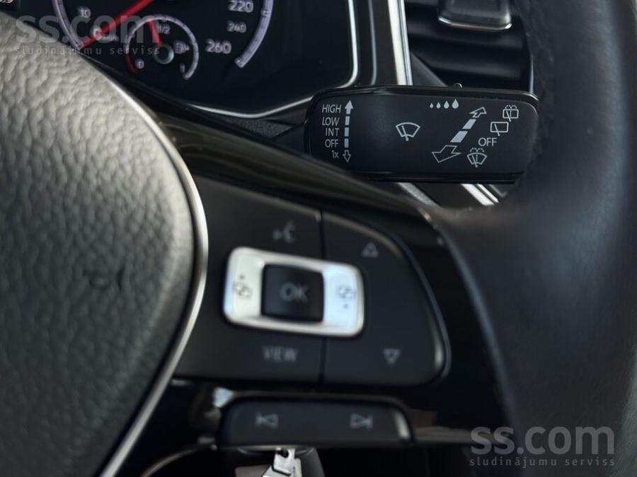 Black Volkswagen T-Roc 2019 in Valmiera, with an engine capacity of 2.00 L and mileage of 71 thousand km for 19300 €, photo 12 on AUTOMOTO.COM.LV