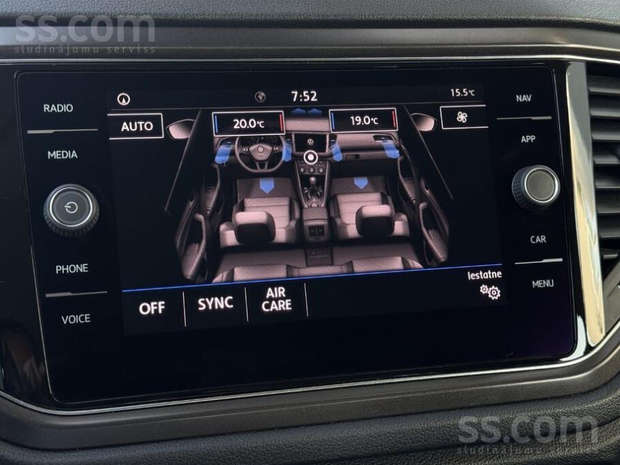 Black Volkswagen T-Roc 2019 in Valmiera, with an engine capacity of 2.00 L and mileage of 71 thousand km for 19300 €, photo 19 on AUTOMOTO.COM.LV