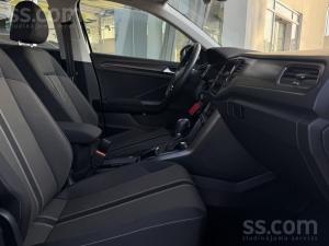 Black Volkswagen T-Roc 2019 in Valmiera, with an engine capacity of 2.00 L and mileage of 71 thousand km for 19300 €, photo 22 on AUTOMOTO.COM.LV