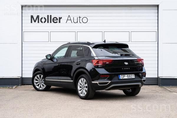 Black Volkswagen T-Roc 2019 in Riga, with an engine capacity of 1.50 L and mileage of 98 thousand km for 17950 €, photo 4 on AUTOMOTO.COM.LV