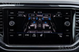 Melns Volkswagen T-Roc 2019 Rīga, ar dzinēja tilpumu 1.50 L un nobraukumu 98 tūkst. km par 17950 €, foto 13 vietnē AUTOMOTO.COM.LV