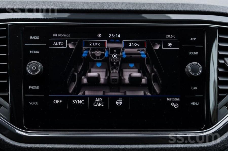 Melns Volkswagen T-Roc 2019 Rīga, ar dzinēja tilpumu 1.50 L un nobraukumu 98 tūkst. km par 17950 €, foto 13 vietnē AUTOMOTO.COM.LV