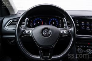 Melns Volkswagen T-Roc 2019 Rīga, ar dzinēja tilpumu 1.50 L un nobraukumu 98 tūkst. km par 17950 €, foto 21 vietnē AUTOMOTO.COM.LV