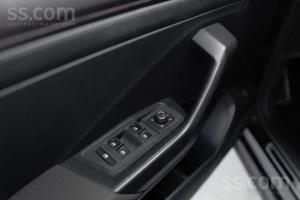 Black Volkswagen T-Roc 2019 in Riga, with an engine capacity of 1.50 L and mileage of 217 thousand km for 15490 €, photo 13 on AUTOMOTO.COM.LV