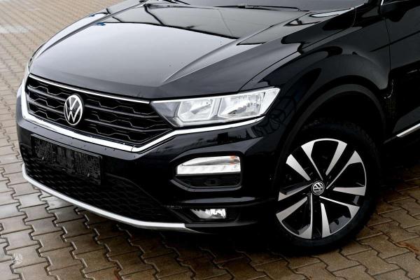 Melns Volkswagen T-Roc 2020 Kretinga, ar dzinēja tilpumu 2.00 L un nobraukumu 228 tūkst. km par 16499 €, foto 4 vietnē AUTOMOTO.COM.LV