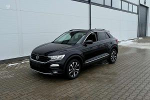 Black Volkswagen T-Roc 2020 in Kretinga, with an engine capacity of 2.00 L and mileage of 228 thousand km for 16499 €, photo 13 on AUTOMOTO.COM.LV