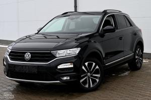Black Volkswagen T-Roc 2020 in Kretinga, with an engine capacity of 2.00 L and mileage of 228 thousand km for 16499 €, photo 3 on AUTOMOTO.COM.LV