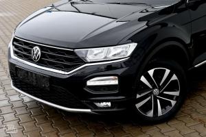 Black Volkswagen T-Roc 2020 in Kretinga, with an engine capacity of 2.00 L and mileage of 228 thousand km for 16499 €, photo 4 on AUTOMOTO.COM.LV