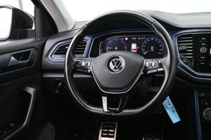 Black Volkswagen T-Roc 2020 in Kretinga, with an engine capacity of 2.00 L and mileage of 228 thousand km for 16499 €, photo 27 on AUTOMOTO.COM.LV
