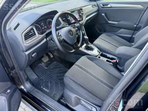 Melns Volkswagen T-Roc 2020 Ventspils, ar dzinēja tilpumu 1.50 L un nobraukumu 81 tūkst. km par 18700 €, foto 5 vietnē AUTOMOTO.COM.LV