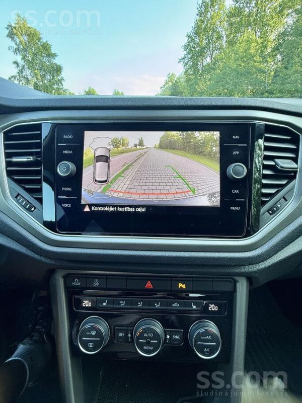 Melns Volkswagen T-Roc 2020 Ventspils, ar dzinēja tilpumu 1.50 L un nobraukumu 81 tūkst. km par 18700 €, foto 6 vietnē AUTOMOTO.COM.LV