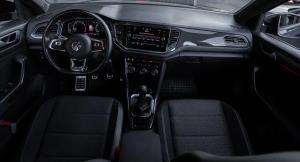 Melns Volkswagen T-Roc 2020 Jelgava, ar dzinēja tilpumu 1.50 L un nobraukumu 212 tūkst. km par 15500 €, foto 12 vietnē AUTOMOTO.COM.LV