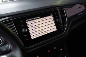 Melns Volkswagen T-Roc 2020 Jelgava, ar dzinēja tilpumu 1.50 L un nobraukumu 212 tūkst. km par 15500 €, foto 22 vietnē AUTOMOTO.COM.LV