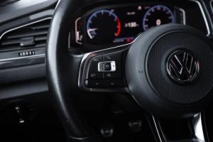 Melns Volkswagen T-Roc 2020 Jelgava, ar dzinēja tilpumu 1.50 L un nobraukumu 212 tūkst. km par 15500 €, foto 23 vietnē AUTOMOTO.COM.LV