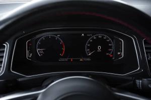 Melns Volkswagen T-Roc 2020 Jelgava, ar dzinēja tilpumu 1.50 L un nobraukumu 212 tūkst. km par 15500 €, foto 25 vietnē AUTOMOTO.COM.LV