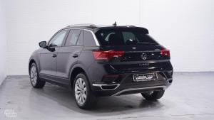 Black Volkswagen T-Roc 2021 in Kaunas, with an engine capacity of 1.50 L and mileage of 56 thousand km for 25901 €, photo 7 on AUTOMOTO.COM.LV