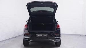 Black Volkswagen T-Roc 2021 in Kaunas, with an engine capacity of 1.50 L and mileage of 56 thousand km for 25901 €, photo 16 on AUTOMOTO.COM.LV