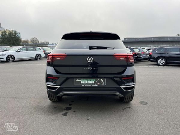 Black Volkswagen T-Roc 2021 in Kaunas, with an engine capacity of 1.50 L and mileage of 29 thousand km for 25346 €, photo 8 on AUTOMOTO.COM.LV