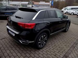 Black Volkswagen T-Roc 2021 in Kaunas, with an engine capacity of 1.50 L and mileage of 64 thousand km for 23317 €, photo 5 on AUTOMOTO.COM.LV
