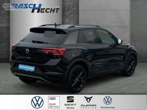 Black Volkswagen T-Roc 2021 in Kaunas, with an engine capacity of 1.50 L and mileage of 74 thousand km for 23152 €, photo 4 on AUTOMOTO.COM.LV