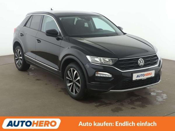Melns Volkswagen T-Roc 2021 Kauņa, ar dzinēja tilpumu 1.00 L un nobraukumu 53 tūkst. km par 22143 €, foto 8 vietnē AUTOMOTO.COM.LV
