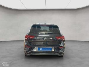 Melns Volkswagen T-Roc 2021 Kauņa, ar dzinēja tilpumu 1.50 L un nobraukumu 85 tūkst. km par 23678 €, foto 4 vietnē AUTOMOTO.COM.LV